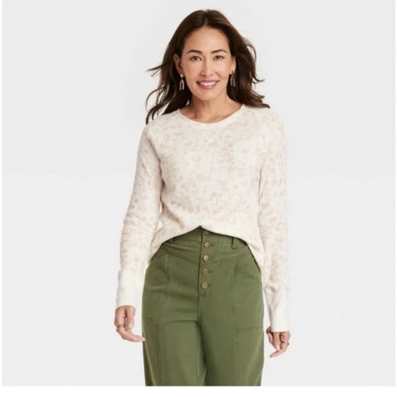 Knox Rose | Tops | Nwt Knox Rose Cream Animal Print Thermal Top | Poshmark